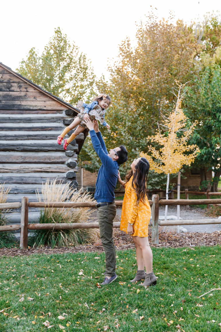 A Little Fall Family Picnic (And A How To)! | SandyALaMode