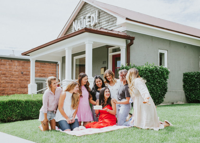 How To Plan The Perfect Girls Day Out! | SandyALaMode