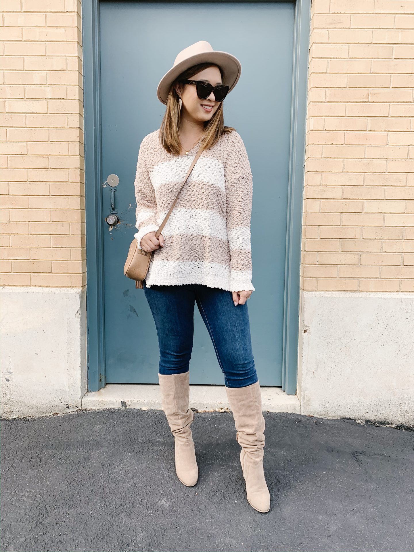 25+ Easy Thanksgiving Outfit Ideas | SandyALaMode